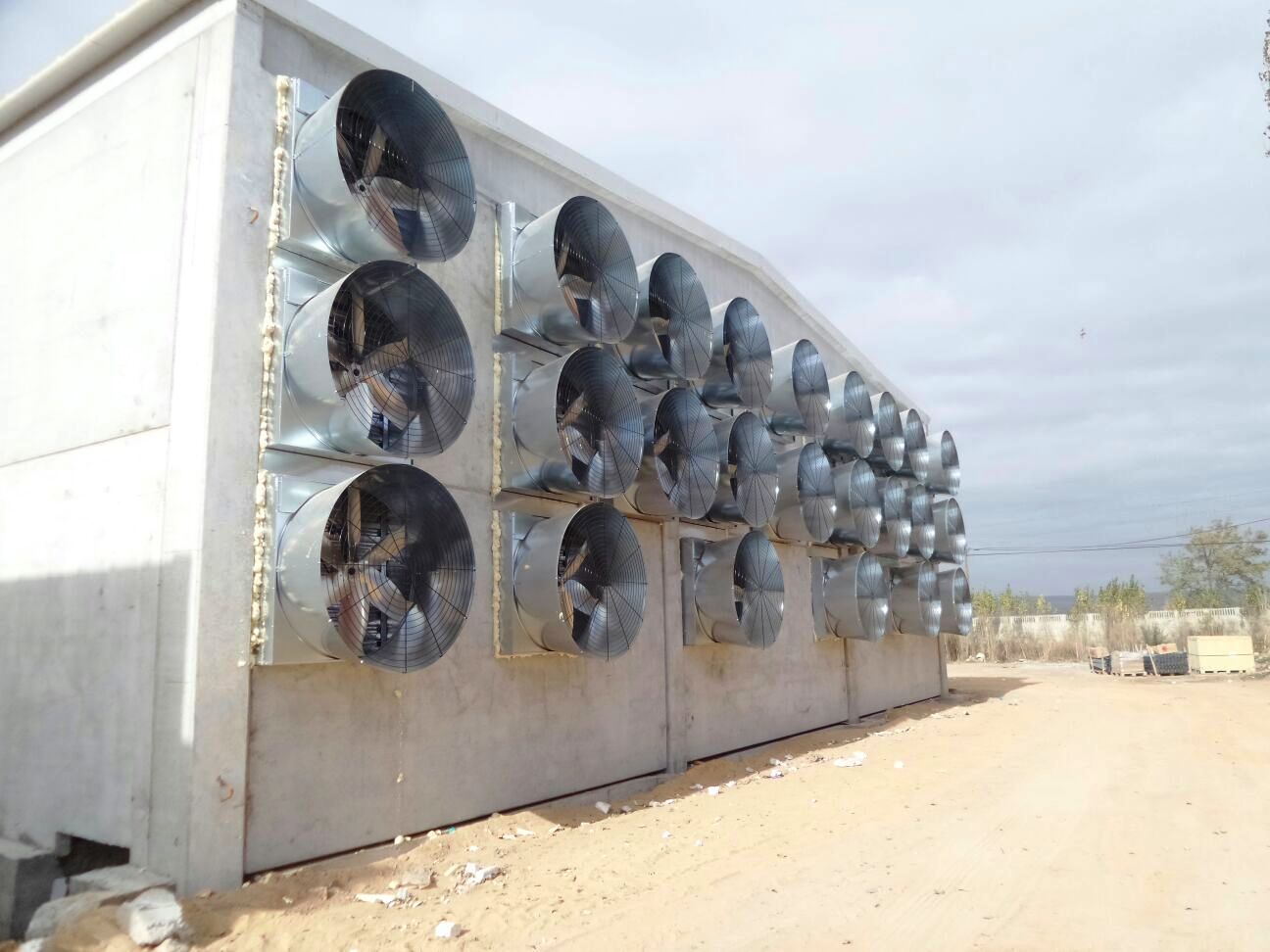Genç - Poultry Equipment - Ventilation and Cooling Poultry ...