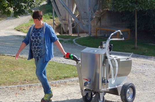 MilchMobil - Calf Feeding - MilchMobil - Mobile Milk Tank by ...
