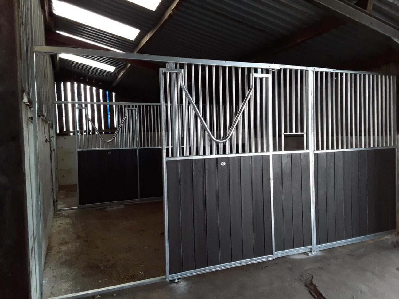 Cheval-Liberte - Internal Stables - Bespoke Stables - Bespoke ...