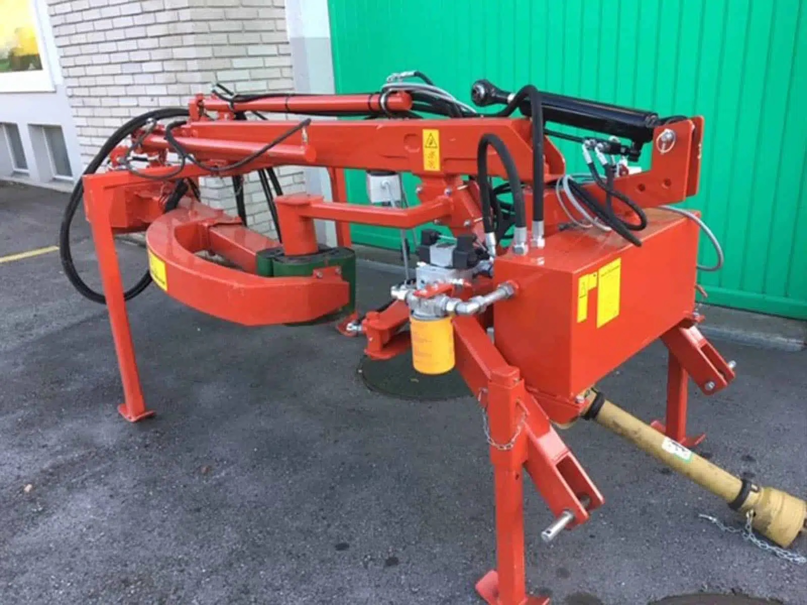 Feucht-Obsttechnik - FS3 - Shakers - Hydraulic Trunk Shaker - High ...