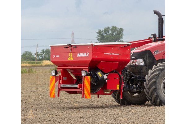 Mascar TF1100 - TF1600 Front Fertilizer Tanks With Electronic Control