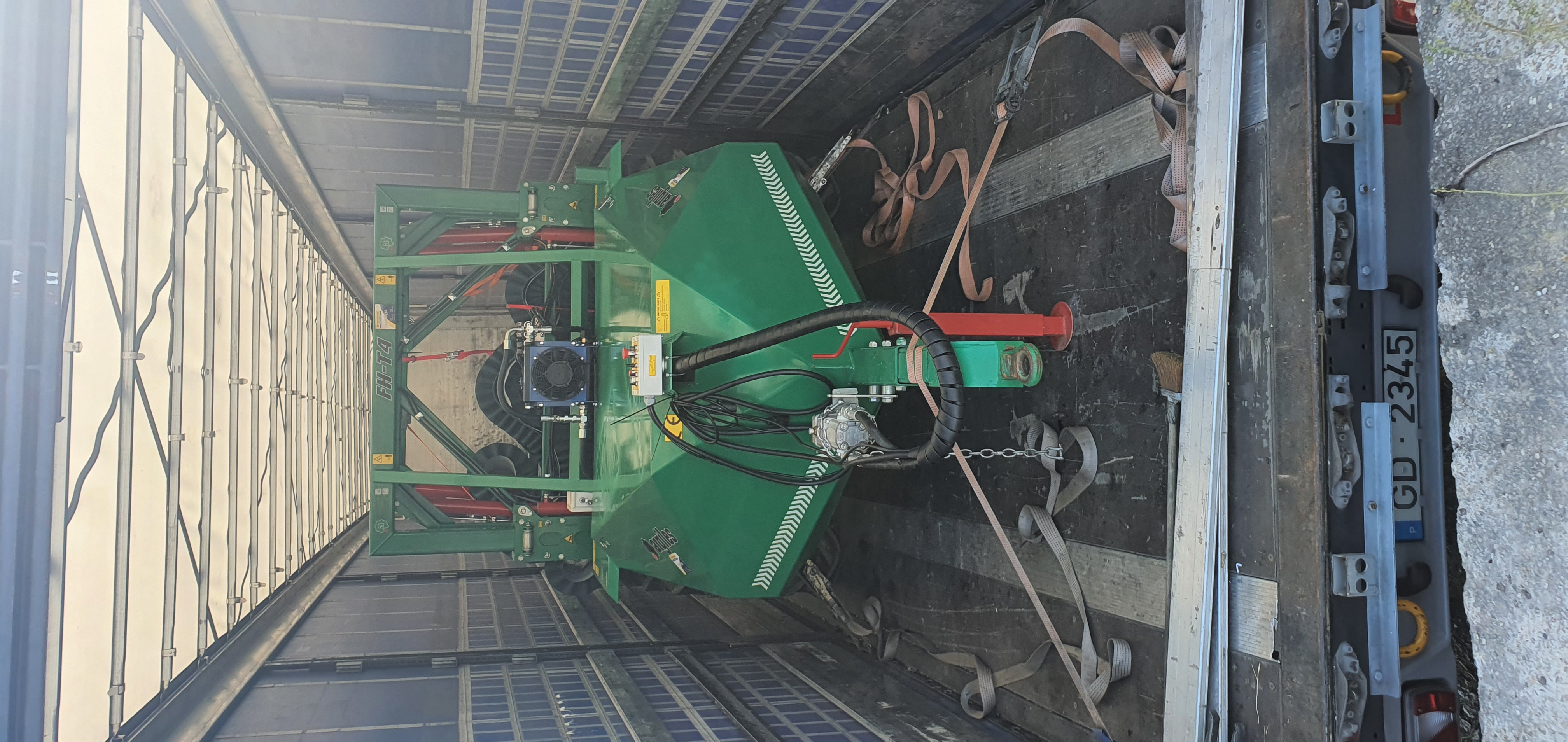 Argiles - FH T4 - Melon Harvester Tractor Machine By Argiles, SA