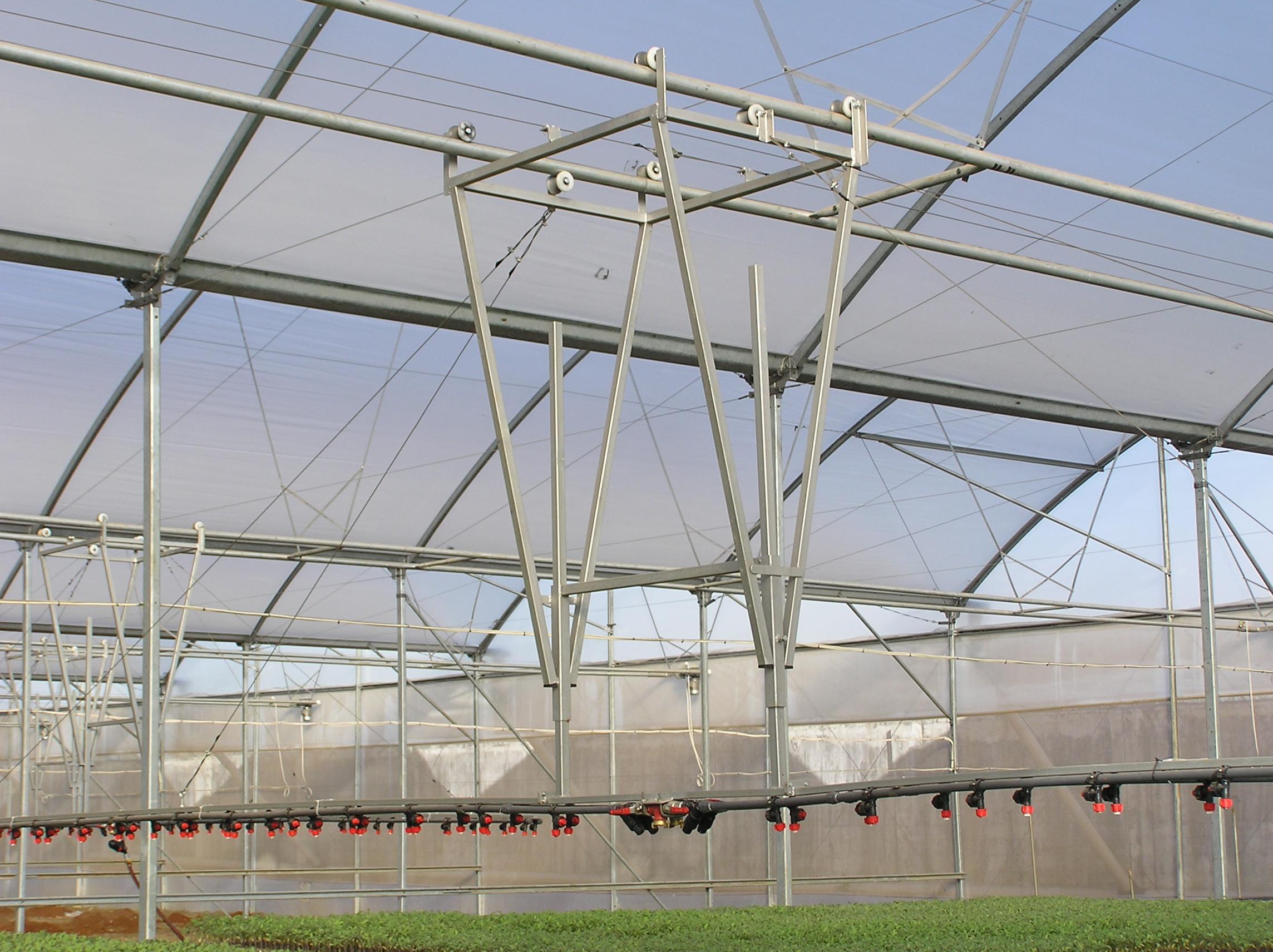 Azrom - Systems - Irrigation Boom System By Azrom Greenhouses