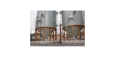 Bulk Feed Tanks by Comptoir Agricole Ste-Anne (CASA)