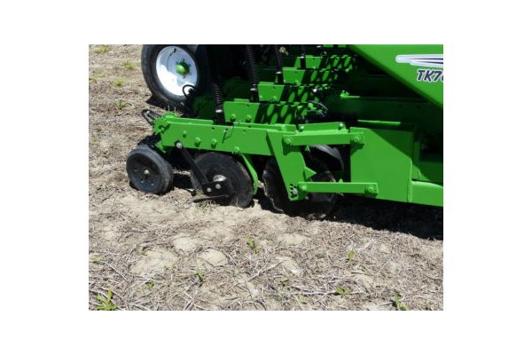 HFL Fabricating - TK7600 Series - Seed Drill - Seed Drill Row ...
