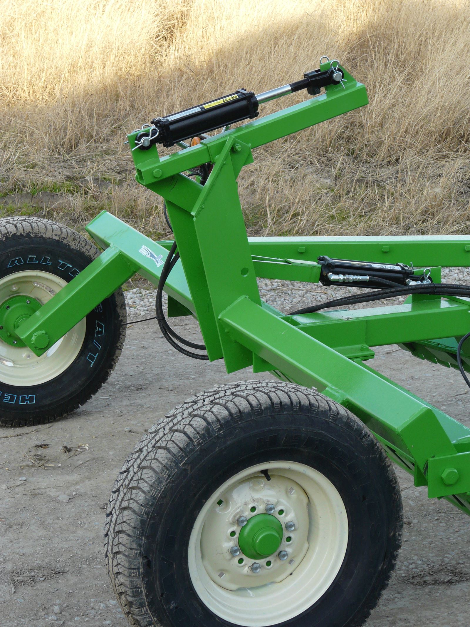 HFL Fabricating Hydraulic Pitch Adjust