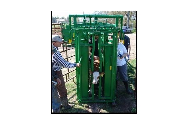 Handling Systems - Automatic Headgate by Real Industries Ltd.