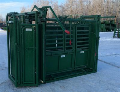 Morand - Livestock Systems - Bison Squeeze Chute By Morand ...