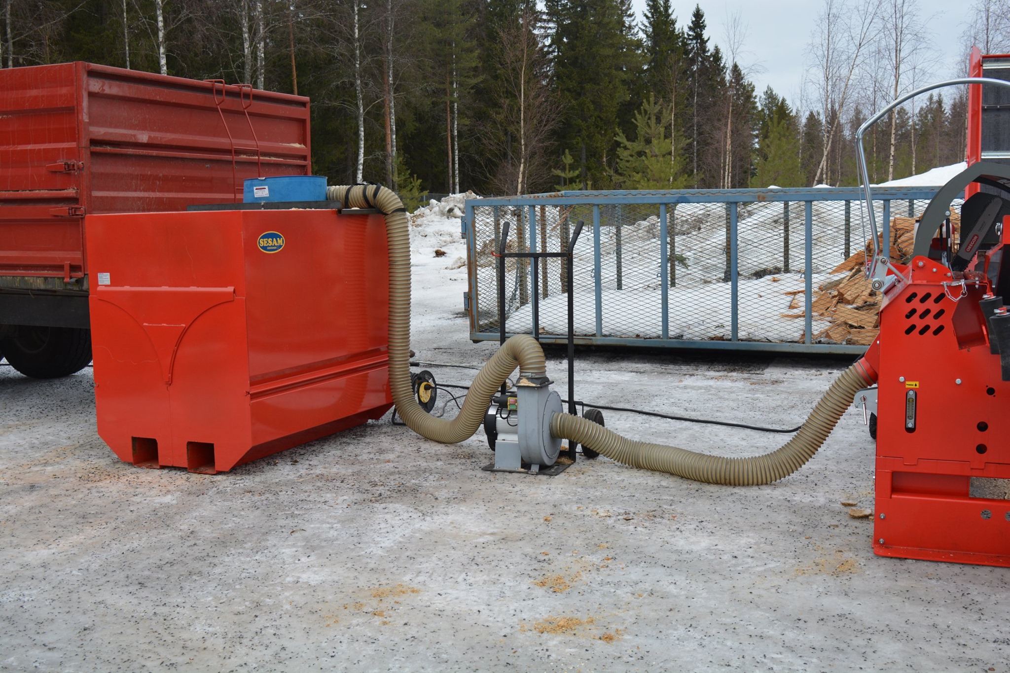 Hakki Pilke - Optional Equipment - Sawdust Blower by Hakki Pilke